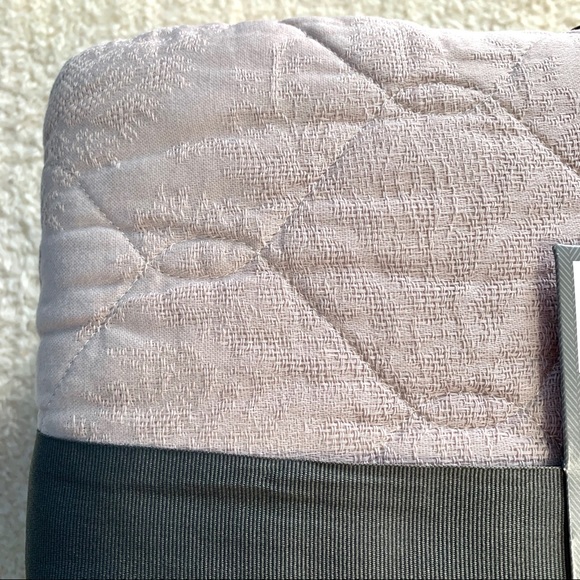 Threshold | Bedding | Threshold Textured Jacquard Quilt Fullqueen Beige ...